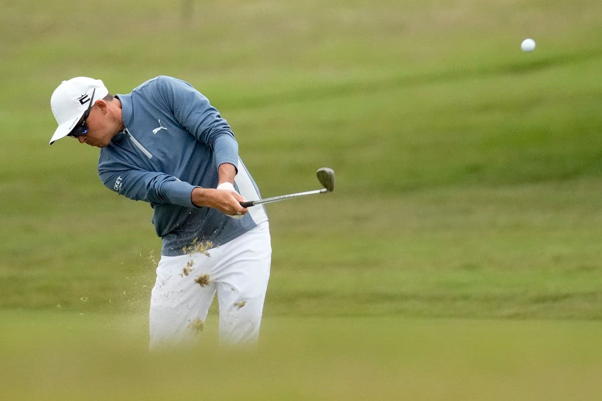 Rickie Fowler makes fast start at US Open with early move to top ...