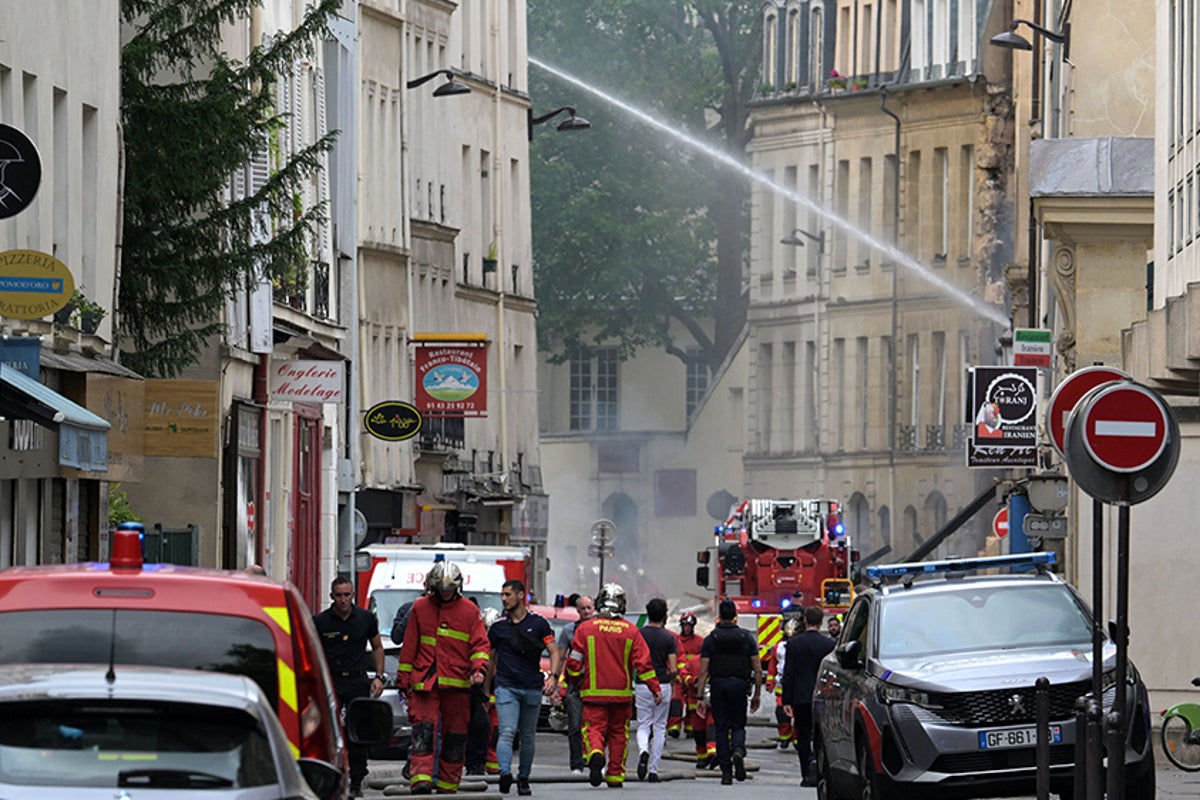 Watch live: Emergency services respond to gas explosion in Paris | The ...