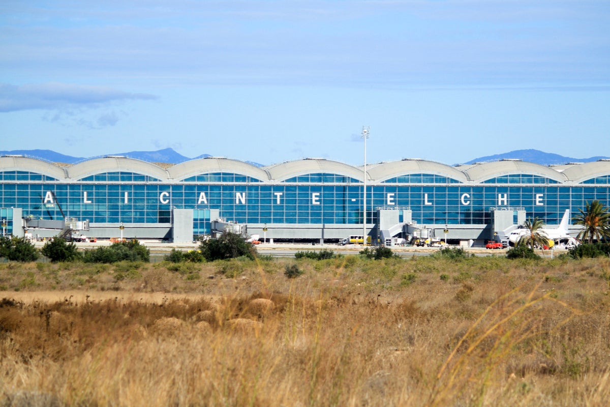 Popular Spanish airport closed for hours after drone sighting | The ...