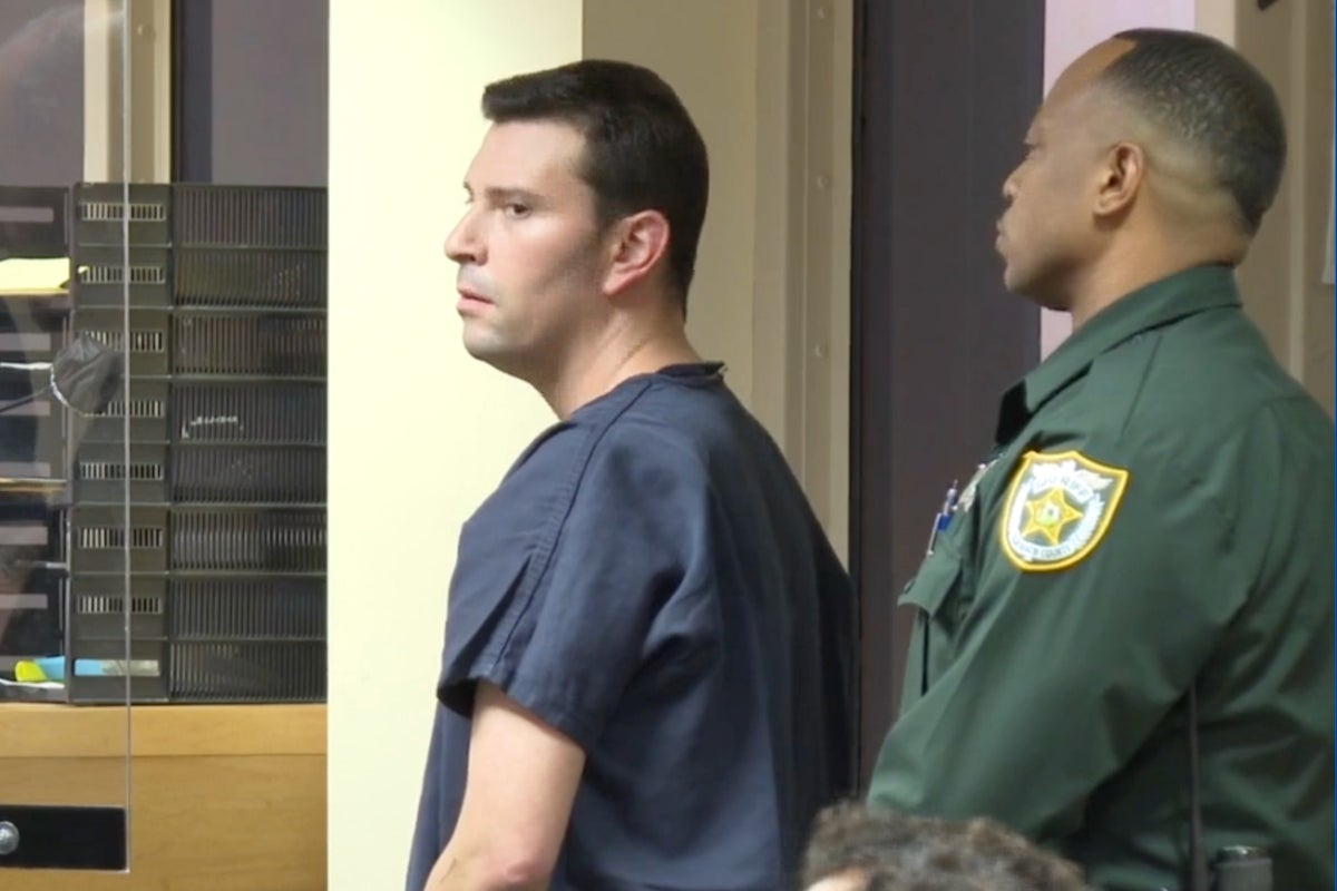 Florida lawyer accused of murdering father found dead in jail cell ...