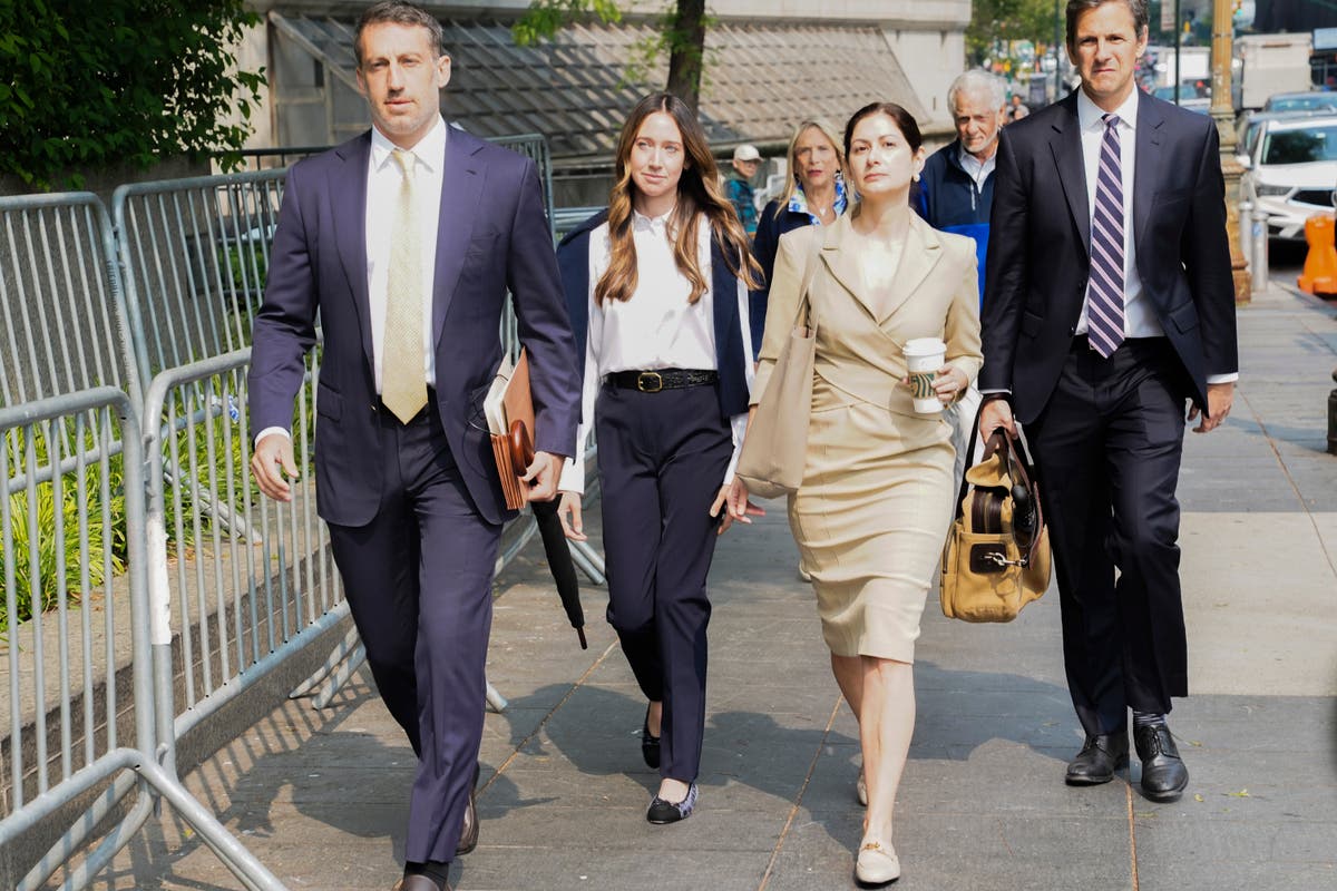 Founder of student aid startup Frank shakes head as prosecutor ...