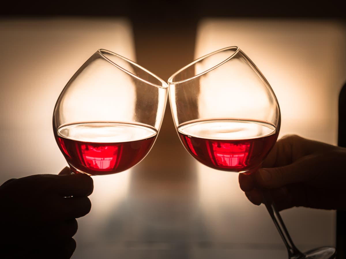 The Secret Sommelier: My wine-based flirtations win the sexy new head ...