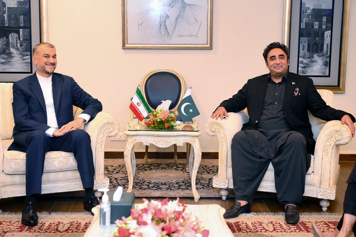 Iran's top diplomat urges Pakistan to complete its part of a long ...