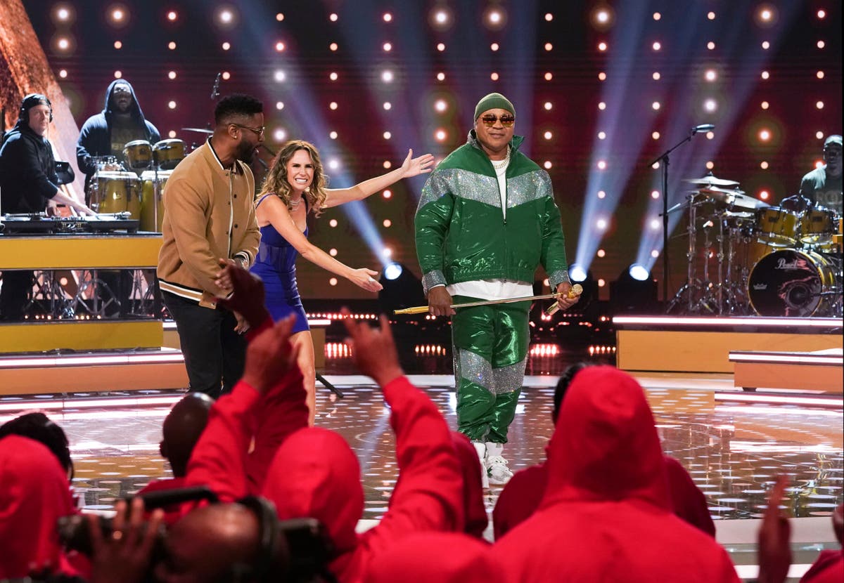 CBS game show 'Superfan' celebrates musicians like Shania Twain, Kelsea ...