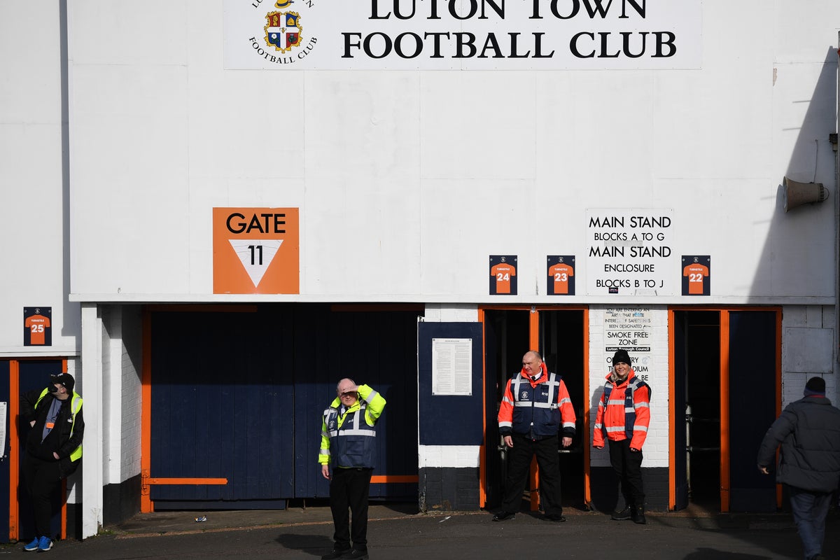 Luton Town vs Queens Park Rangers LIVE: Championship result, final ...
