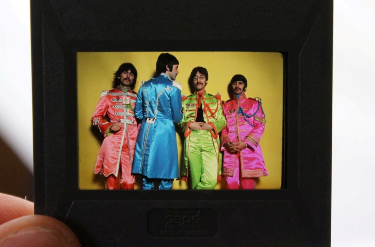 The Beatles’ Sgt Pepper photo ‘dispels myth’ around Paul McCartney in ...