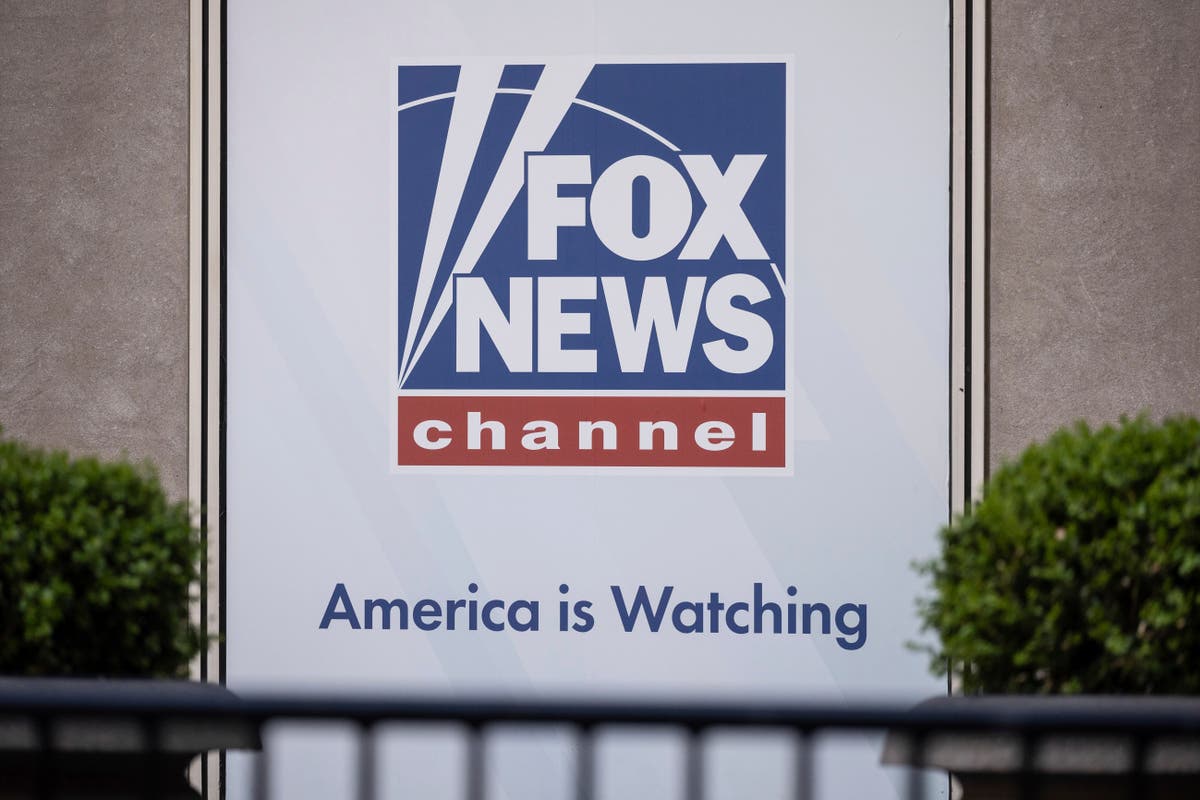 Trump's decision to back out of debate tests Fox News' ability to pivot ...