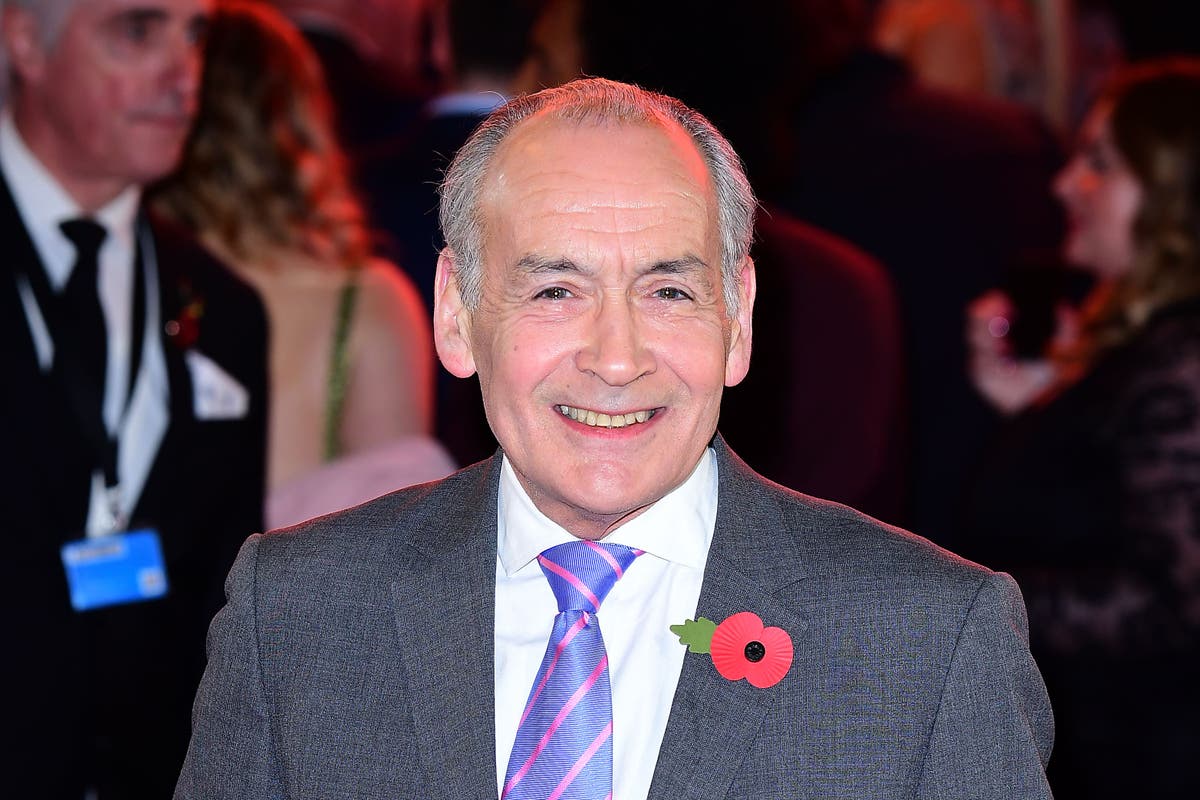Alastair Stewart praised for ‘eloquence’ as charity talks vascular ...