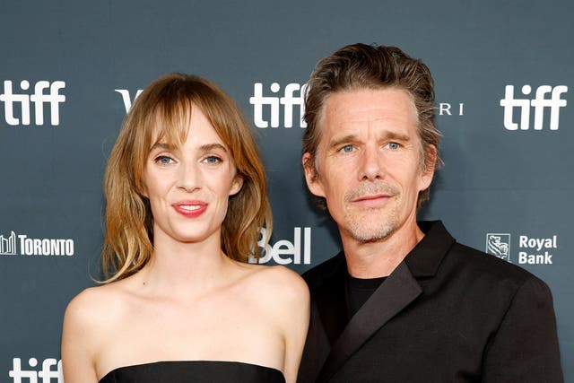 Ethan Hawke travels to Toronto film premiere on Greyhound bus after ...