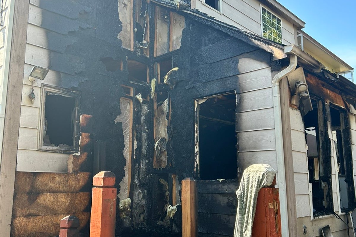 Couple’s house burns down in fire – but one tiny trick leaves bathroom ...
