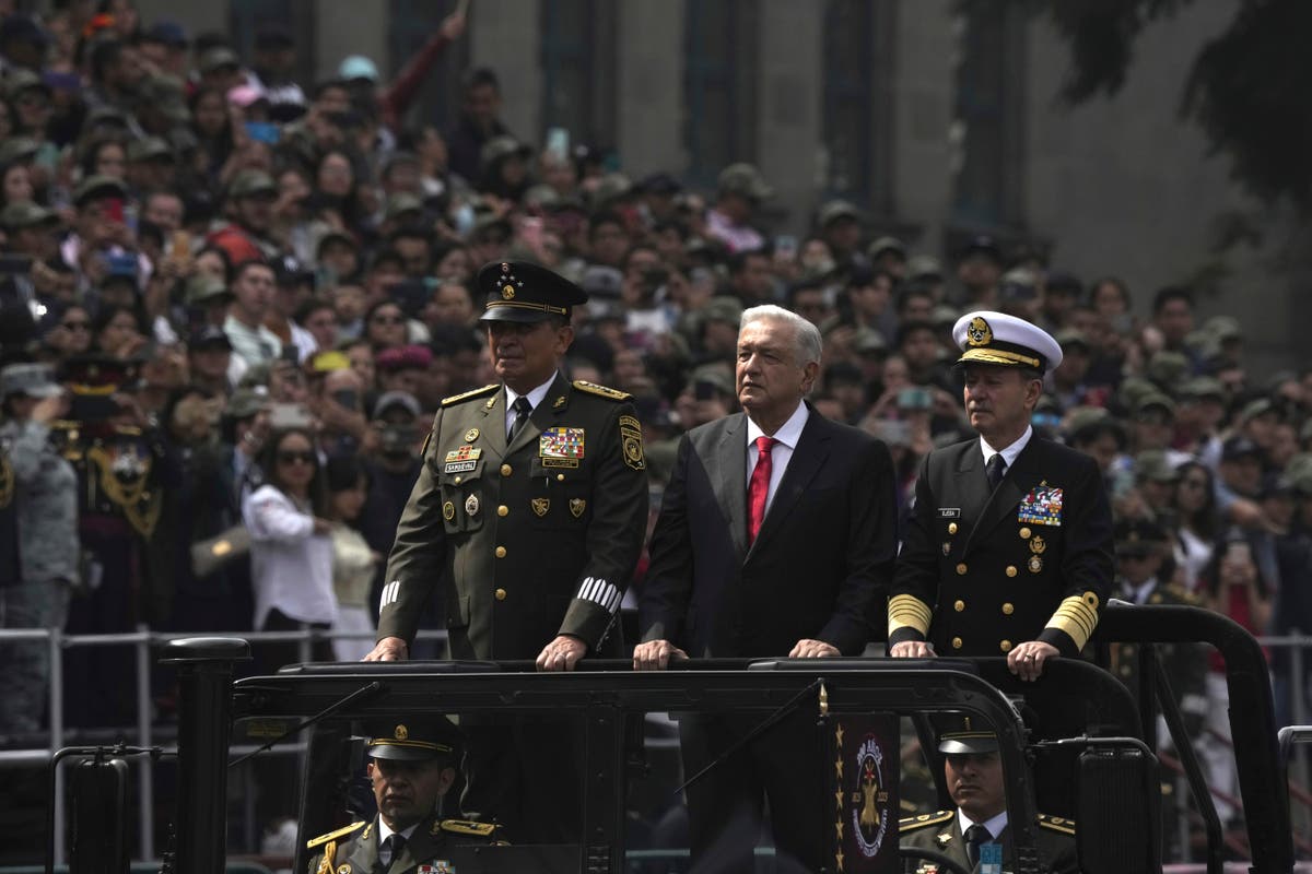 Mexican president defends inclusion of Russian military contingent in ...