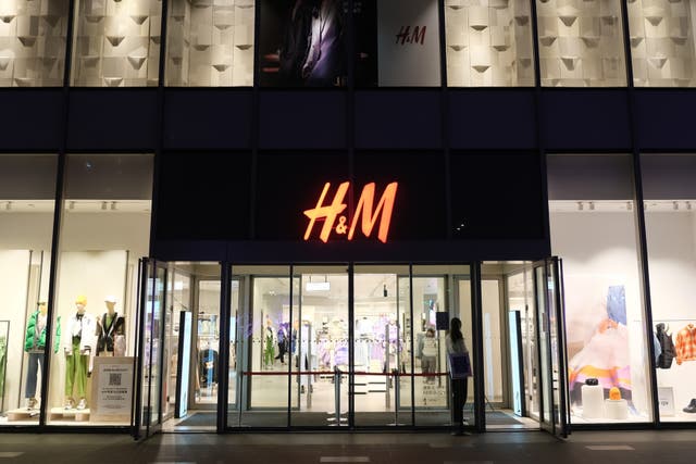H&M starts charging shoppers £1.99 for online returns | The Independent