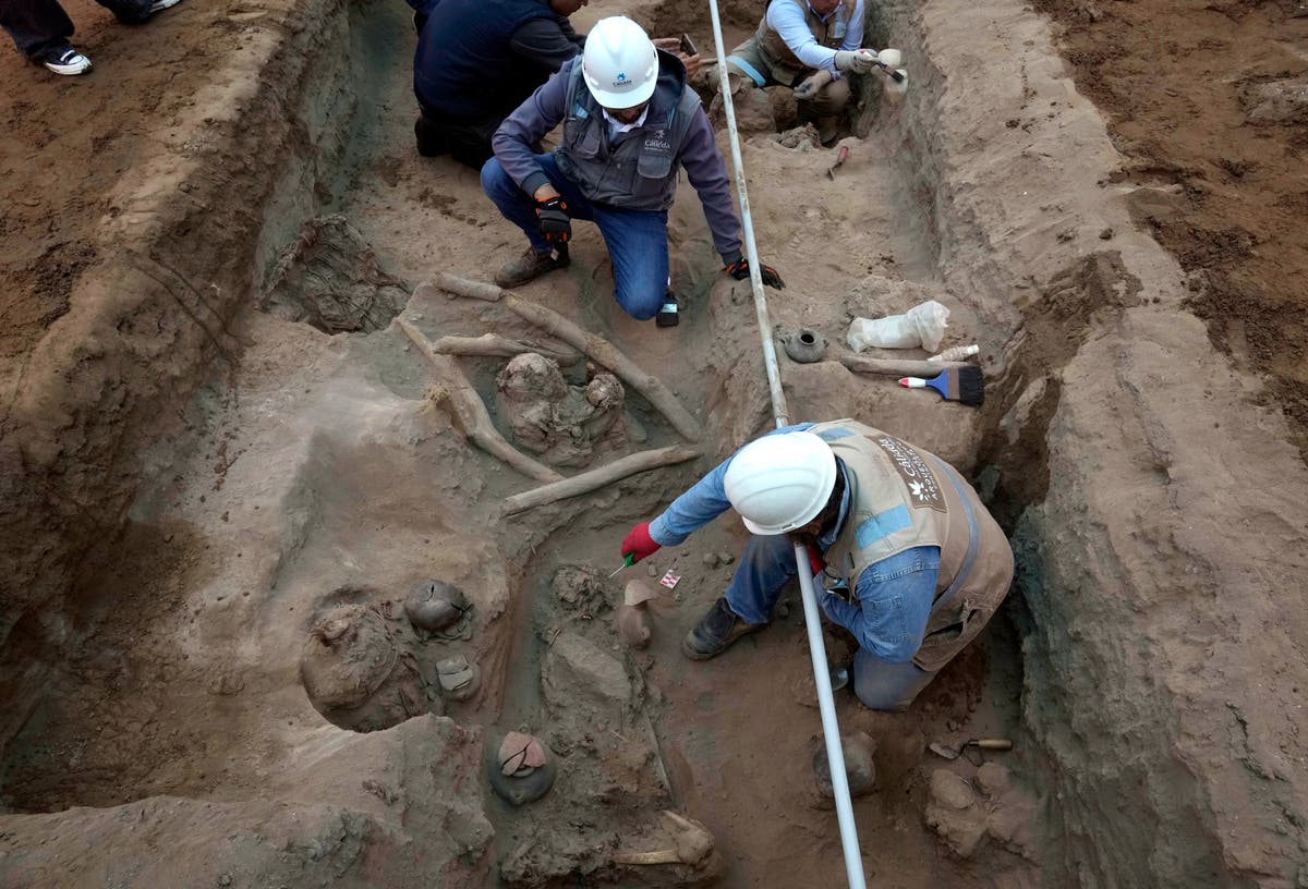 Workers uncover eight mummies and pre-Inca objects while expanding the ...