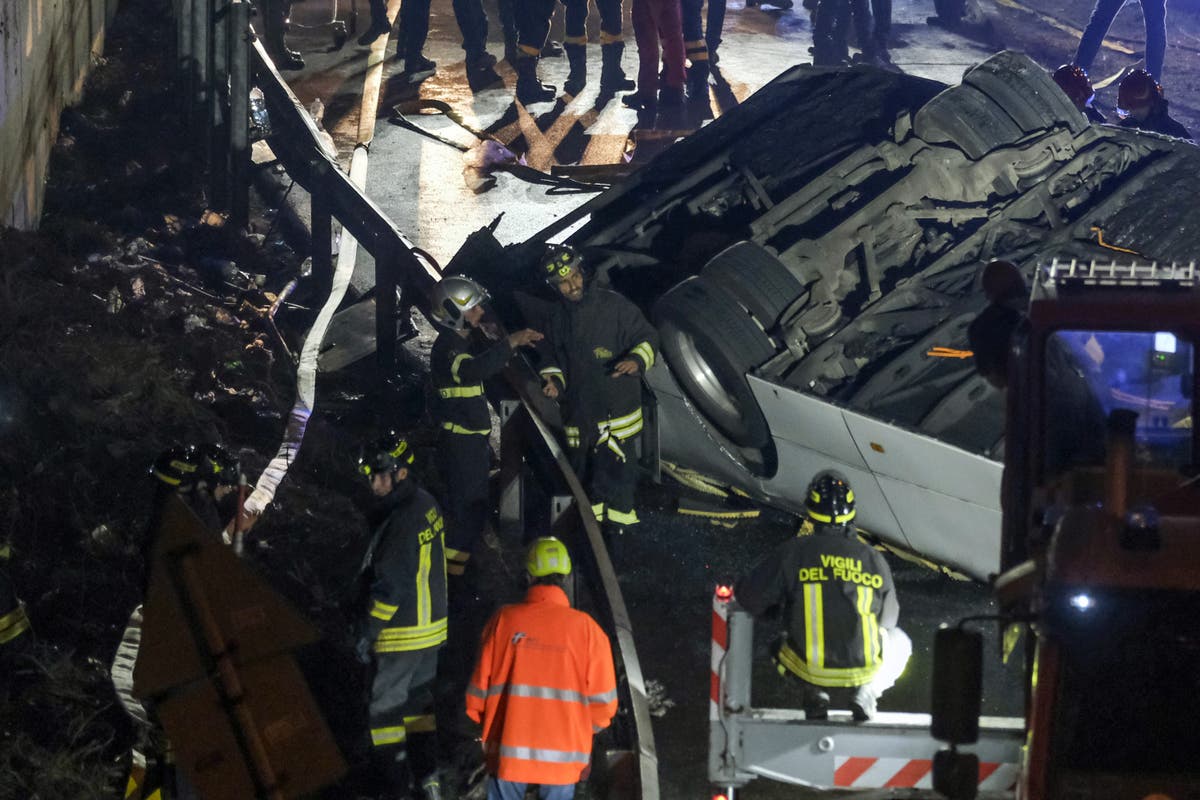 Venice bus crash: At least five foreign nationals among 21 killed as ...