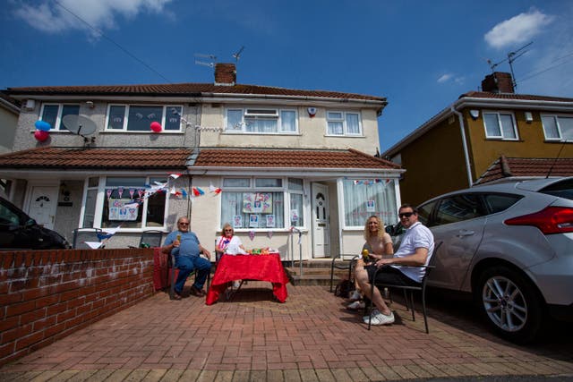 Community spirit dwindles after reaching new highs during Covid-19 ...