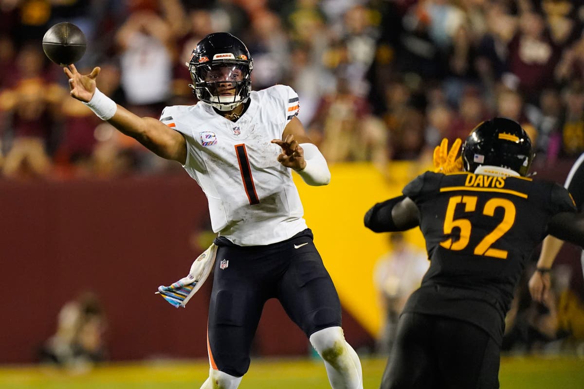 Chicago Bears defeat Washington Commanders to snap 14-game losing ...