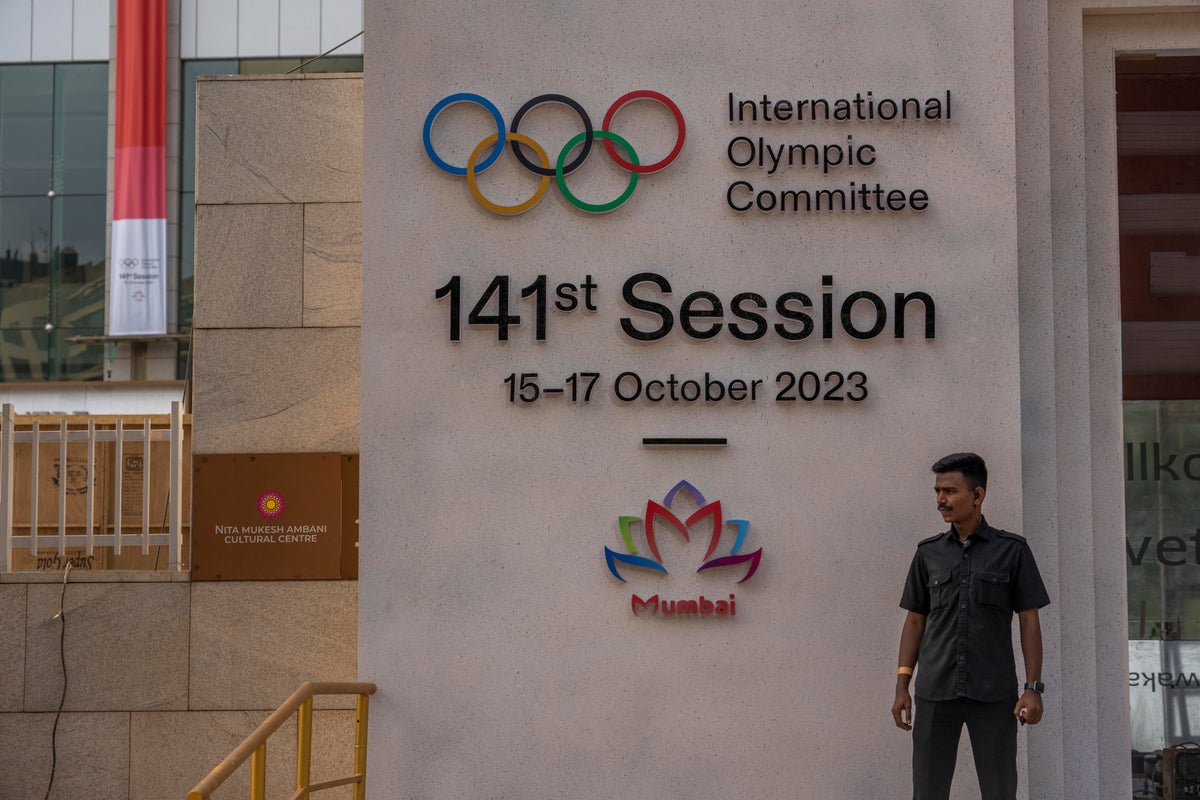 IOC bans Russian Olympic Committee for including annexed Ukraine ...