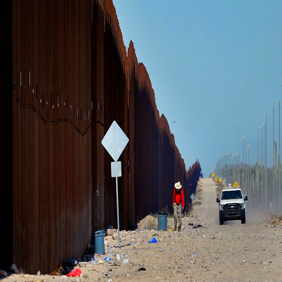 Arizona Border Crossings Hobbs Says No Plans To Send National Guard To