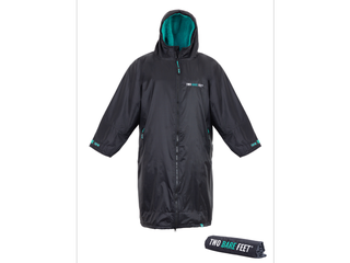 Aldi’s £39 changing robe is inspired by Dryrobe’s £165 design | The ...