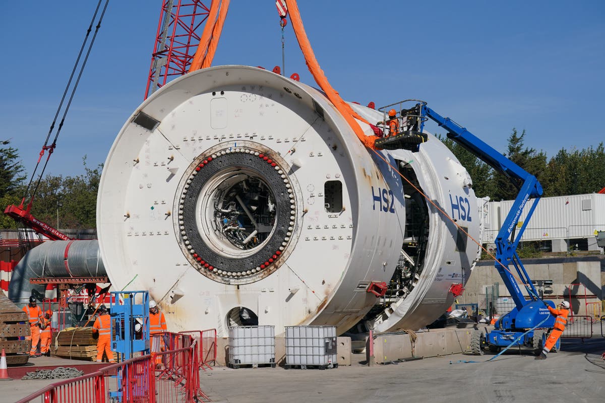 Development of HS2 trains continues despite doubts over order | The ...