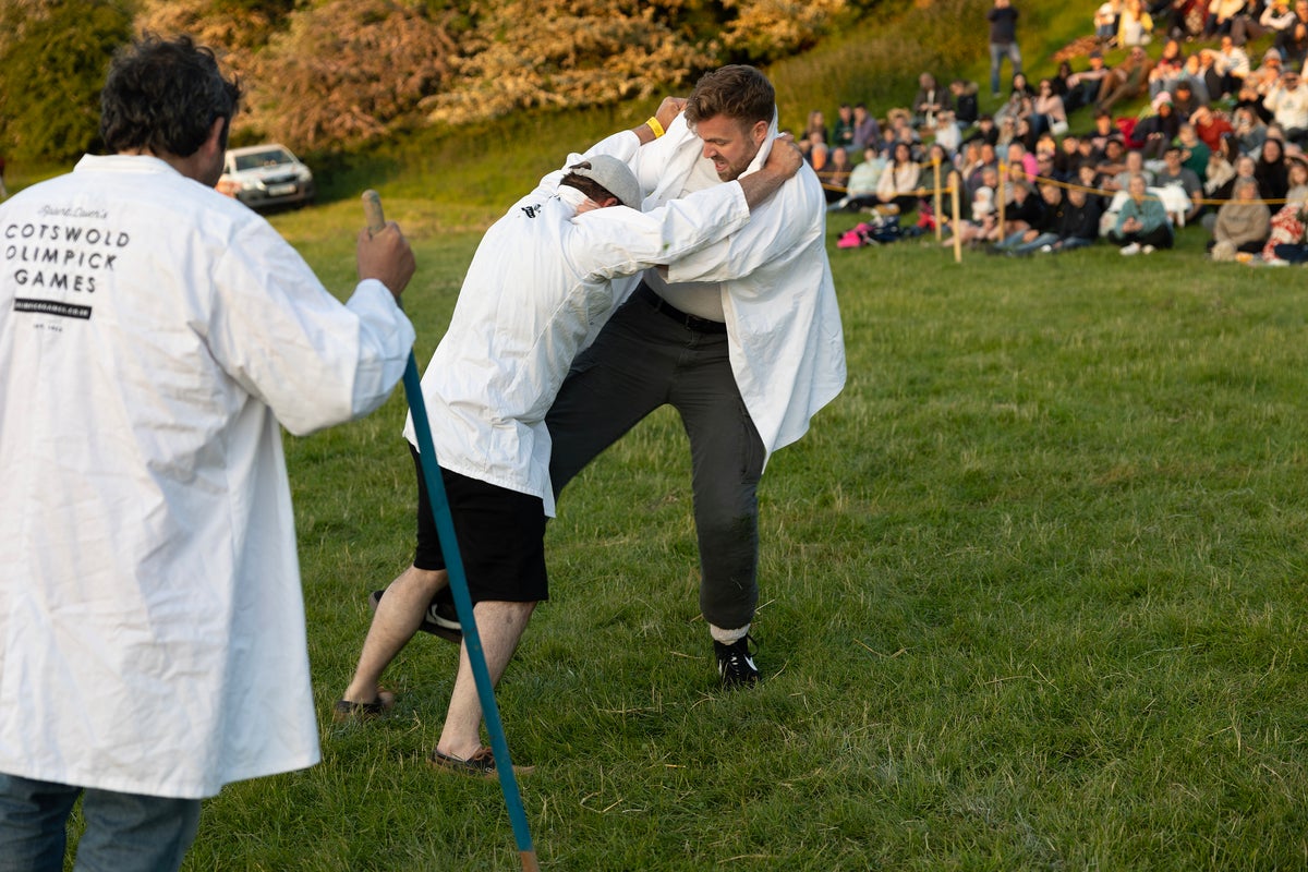 Shin-kicking champion aims for world domination despite breaking two ...