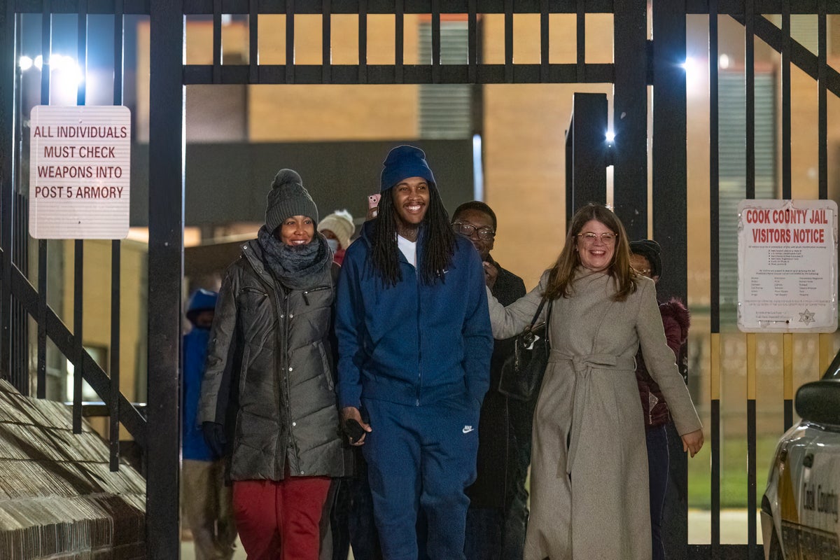 Chicago man exonerated in 2011 murder case where legally blind ...
