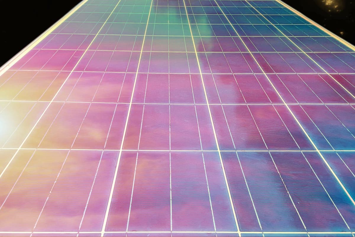 Solar panel breakthrough harnesses wasted light to boost efficiency ...