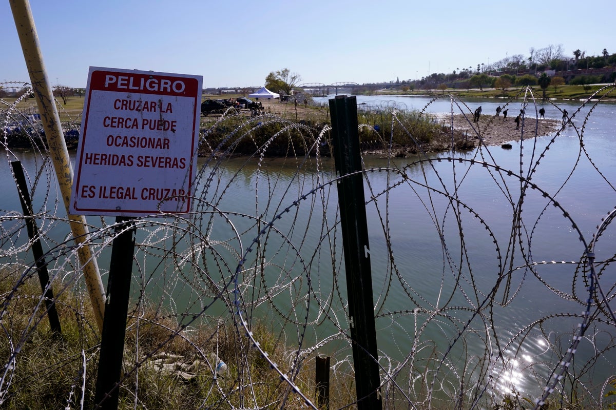 Supreme Court lets Border Patrol take down razor wire placed by Texas ...