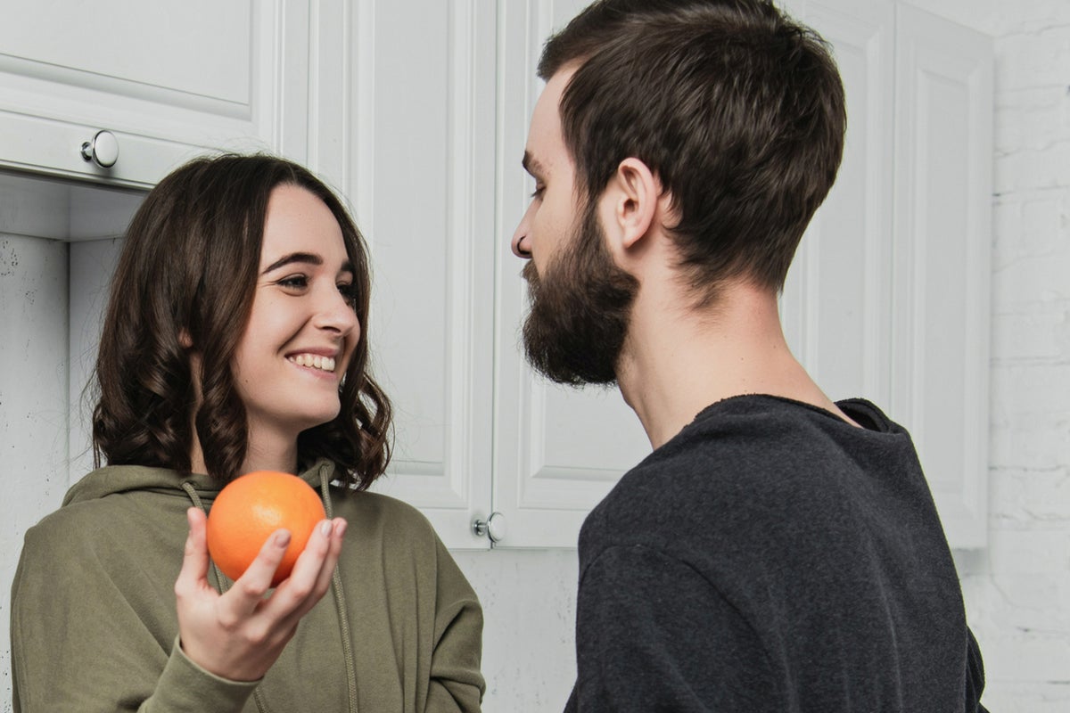 Orange peel theory: Is it nonsense or the key to a happy relationship ...