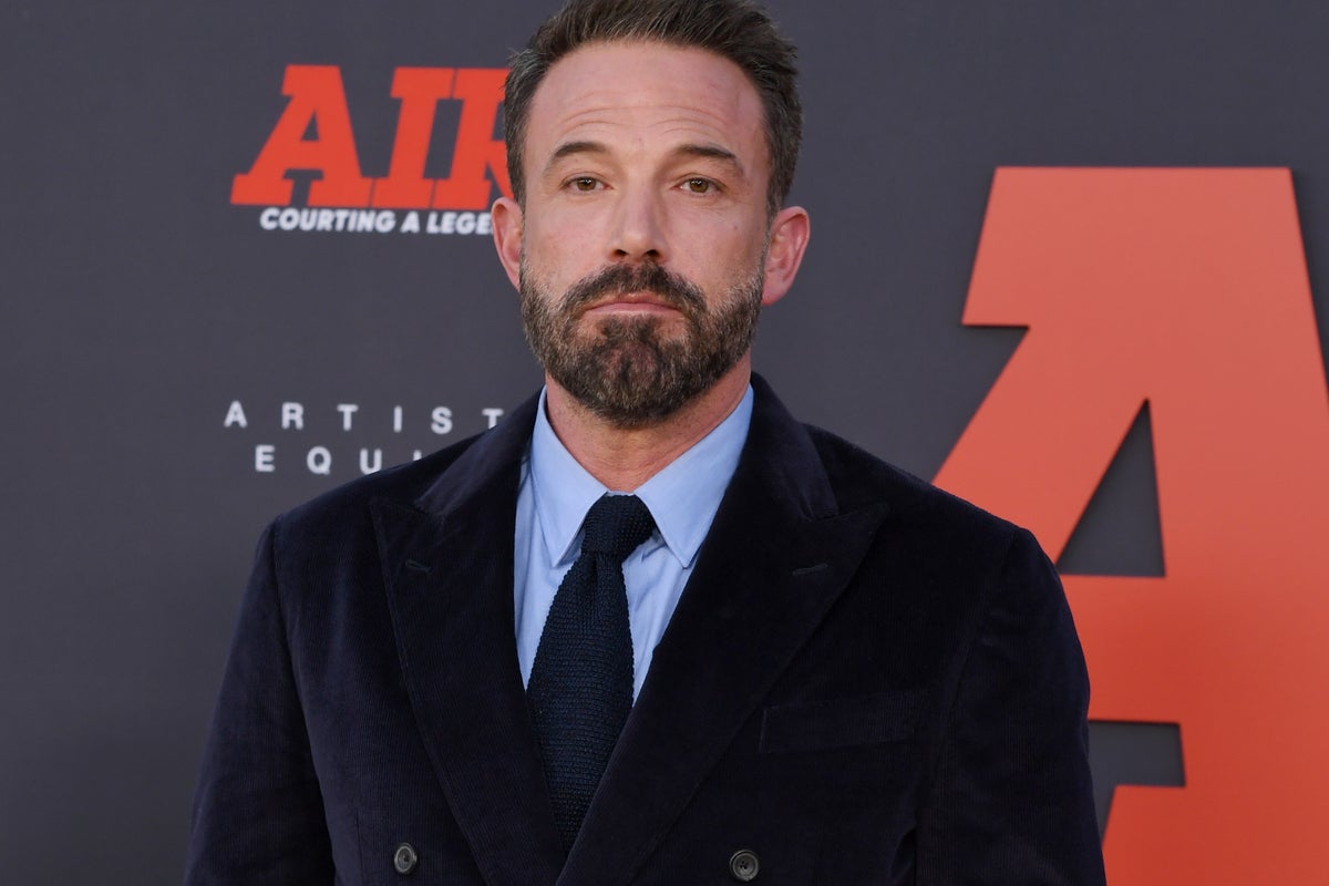 Ben Affleck hilariously embraces his viral sad face in new Dunkin ...