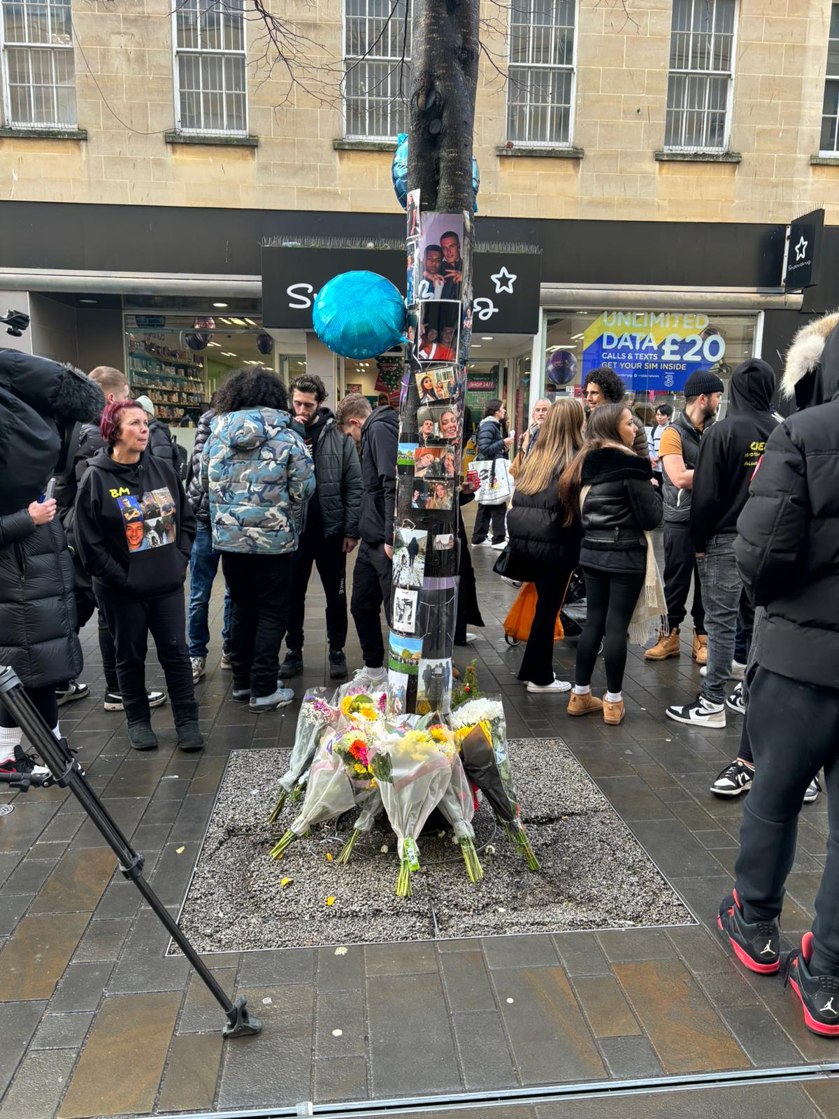 Ben Moncrieff: Mother’s horror as mural for ‘beautiful’ son murdered ...