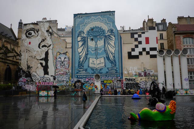 A mystery artist invading France has plans for the Paris Olympics | The ...