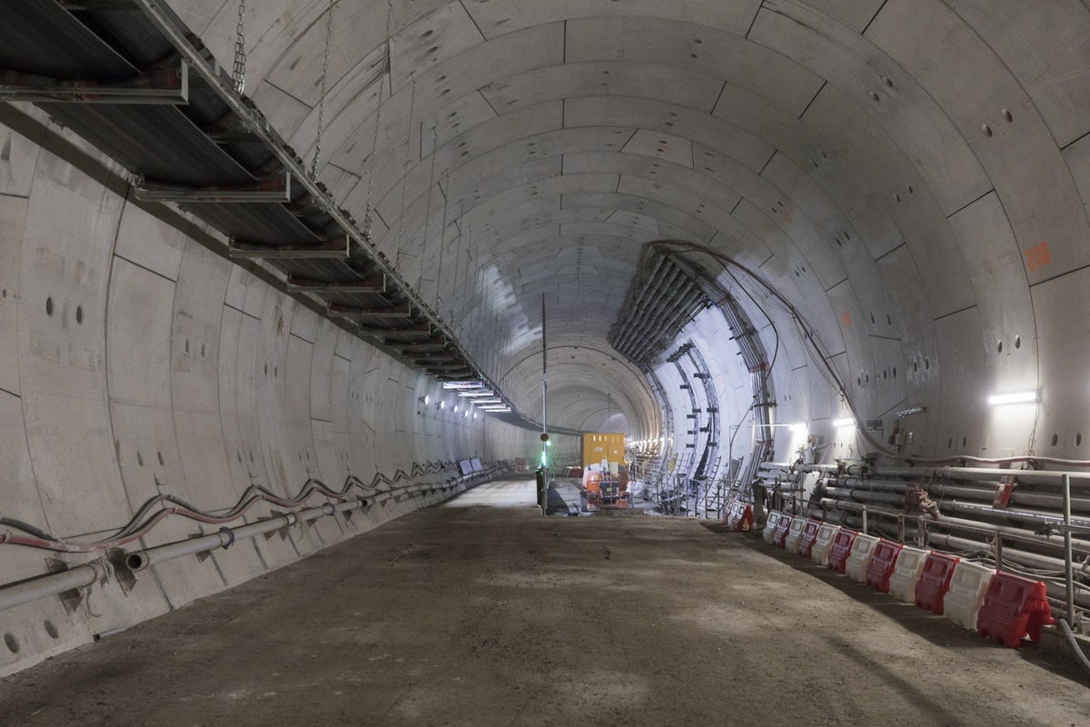 London’s Silvertown Tunnel: 2025 opening date, map and traffic flow ...