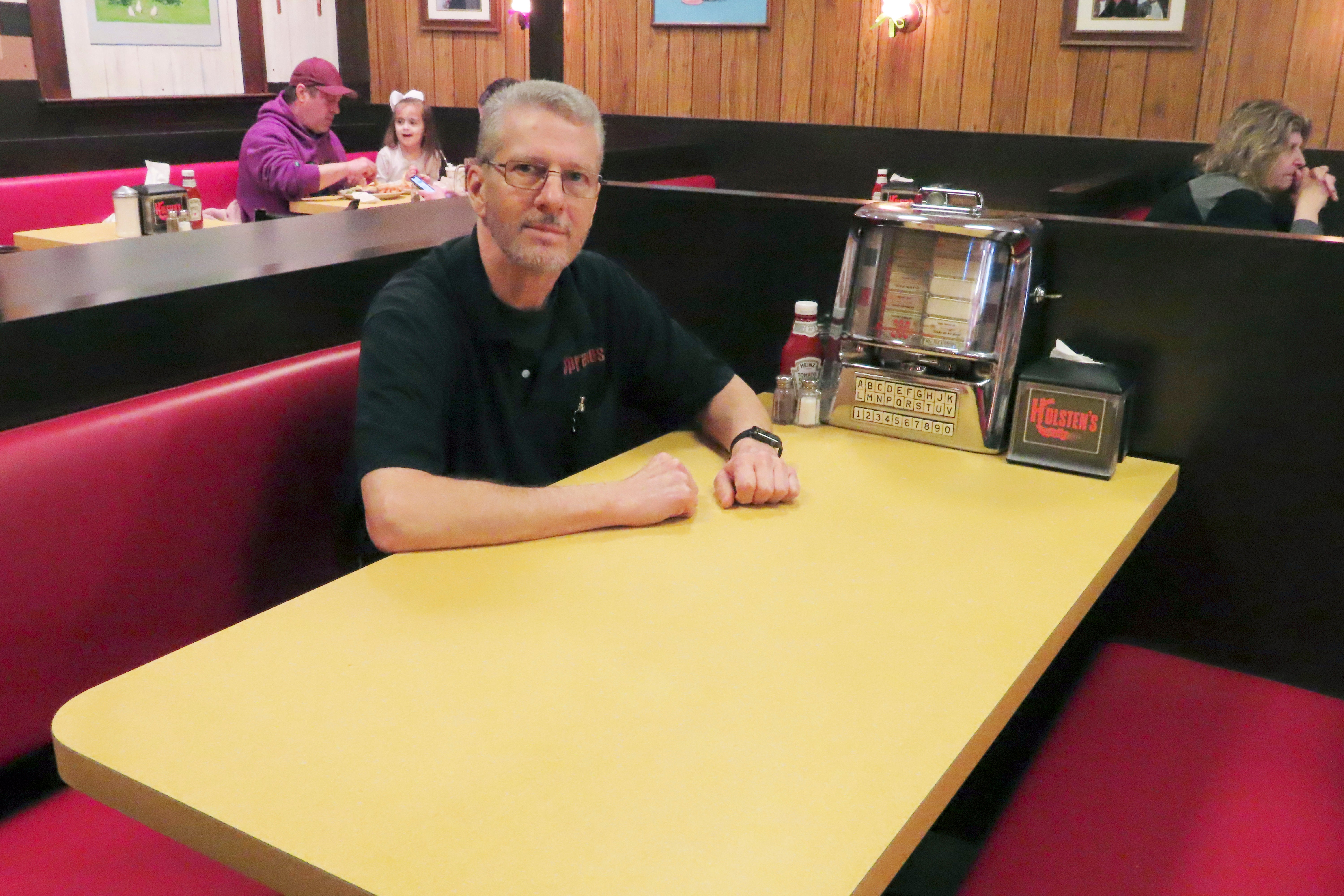 Booth where Tony Soprano may have been whacked – or not – sells for a ...
