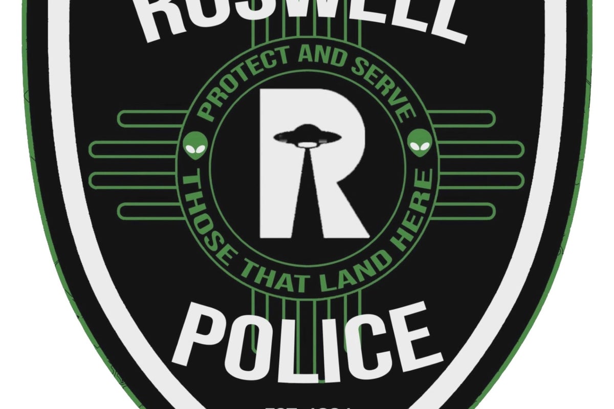 Roswell police have new patches that are out of this world, with flying ...