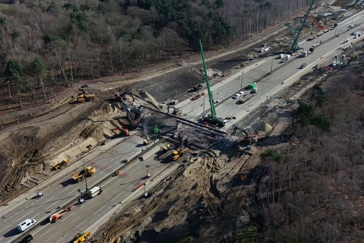 Workers making ‘good progress’ on M25 after Surrey closure | The ...