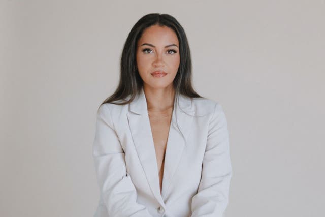 Madison McGhee launched a podcast to solve her father’s 2002 murder ...