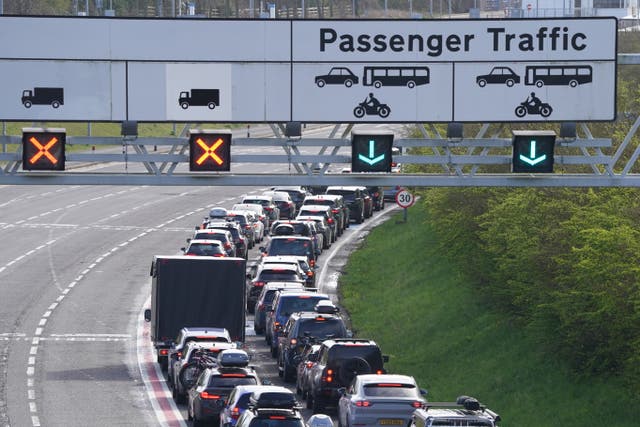 Easter getaway traffic creates 20-mile Good Friday motorway queues ...