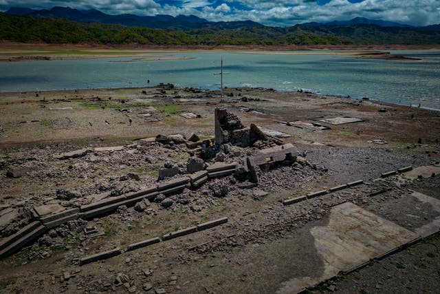 Ruins of 300-year-old Philippine town resurface as intense heat dries ...