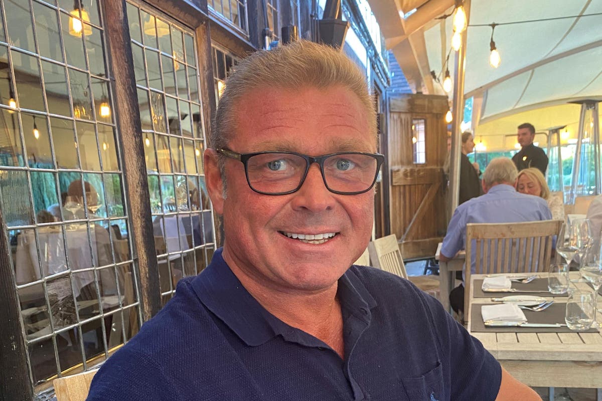 Pilot who crash-landed plane ‘owes his life’ to London’s Air Ambulance ...