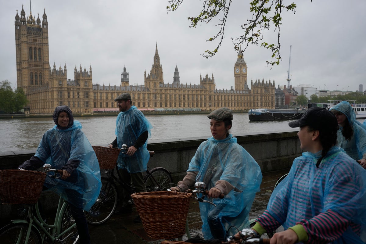 Spring 2024 warmest in the UK on record, Met Office says | The Independent