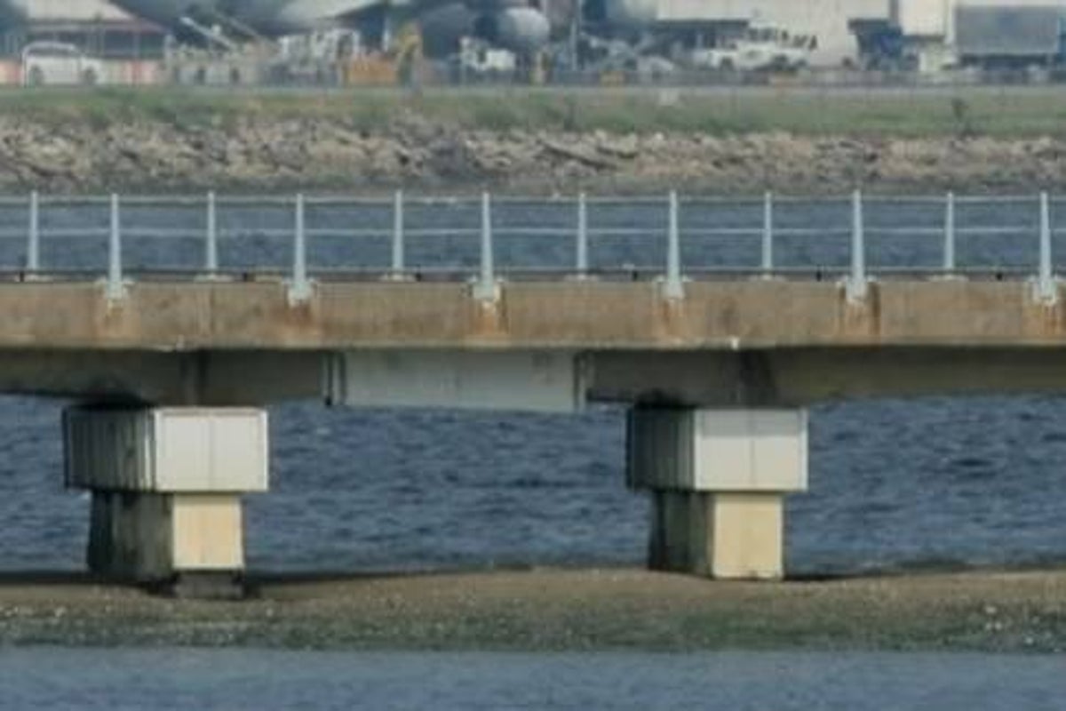 Human head found floating in New York bay could be linked to headless ...