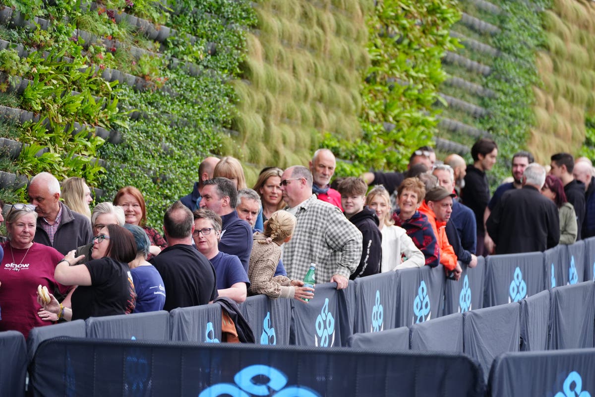 Elbow fans ‘worried’ that Co-op Live arena will cancel gig after doors ...