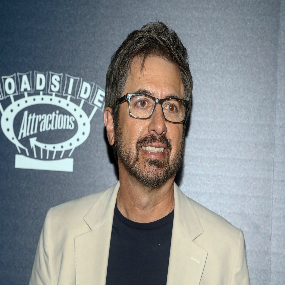 Ray Romano Zonen Everybody Loves Raymond Stars Ray Romano And Brad