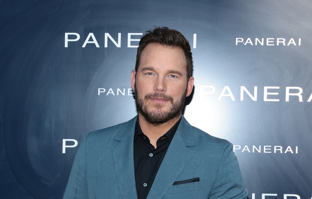 Chris Pratt says ‘complicated’ relationship with his father draws him ...