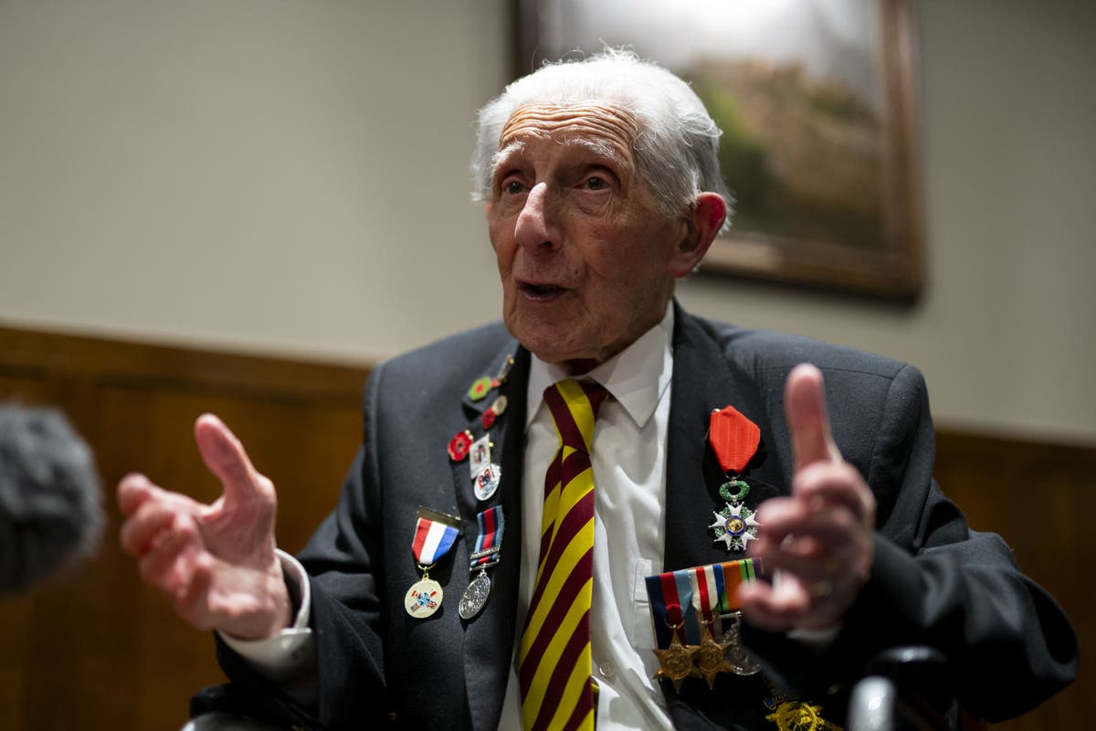 D-Day veteran describes ‘big adventure’ and a cup of tea after landing ...
