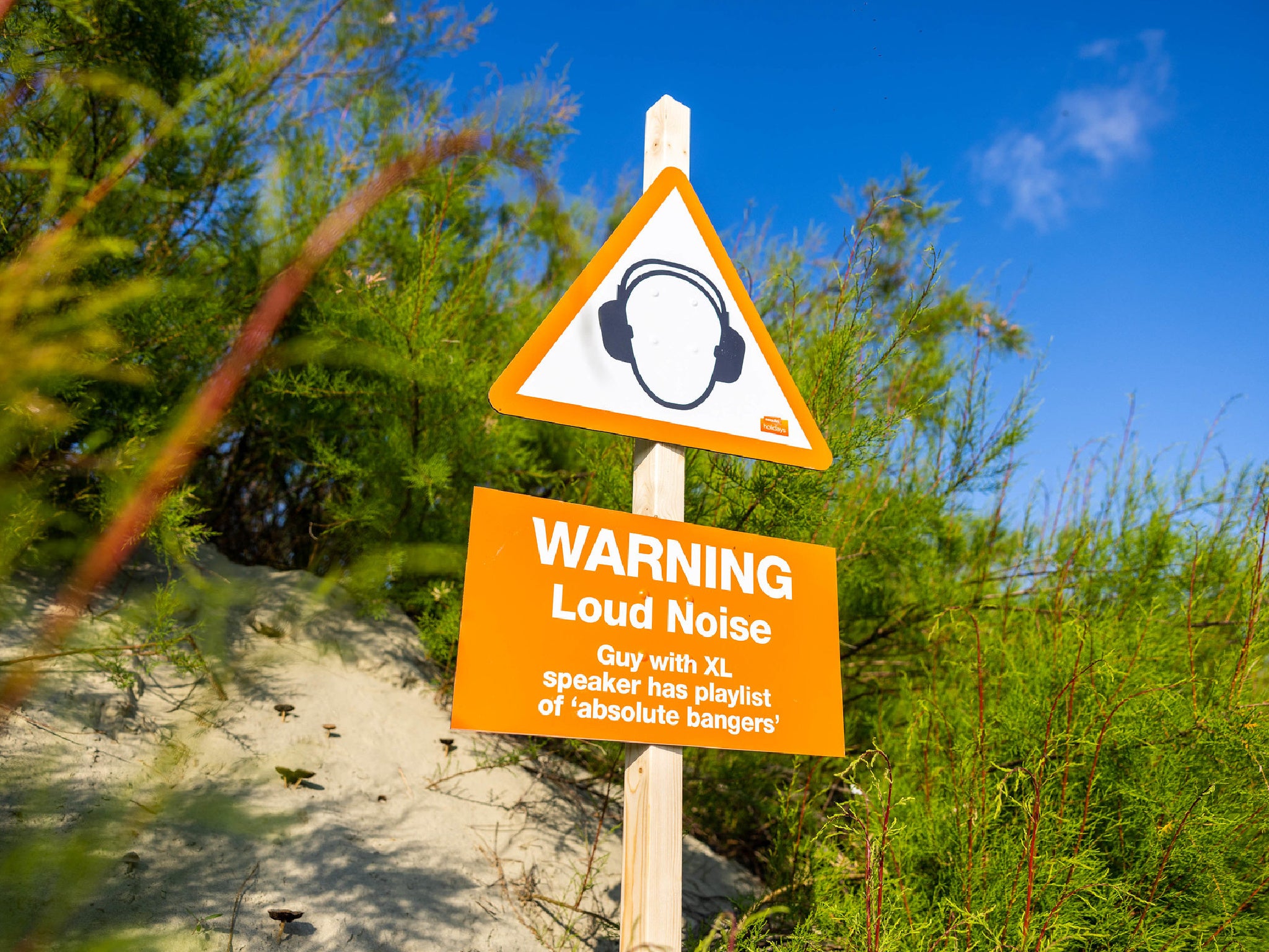 Top beach irritations for Brits on holiday | The Independent
