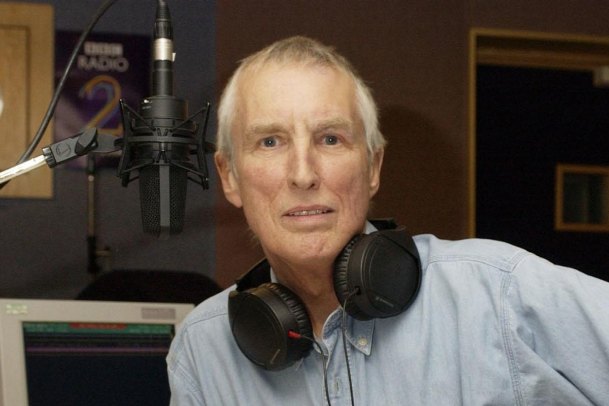 BBC Radio 2 DJ Johnnie Walker thanks listeners for support after ...