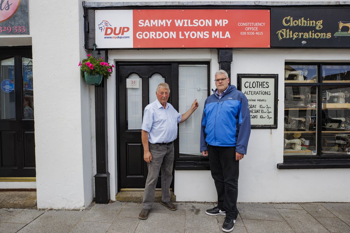 Police probe criminal damage at offices of DUP candidate Sammy Wilson ...