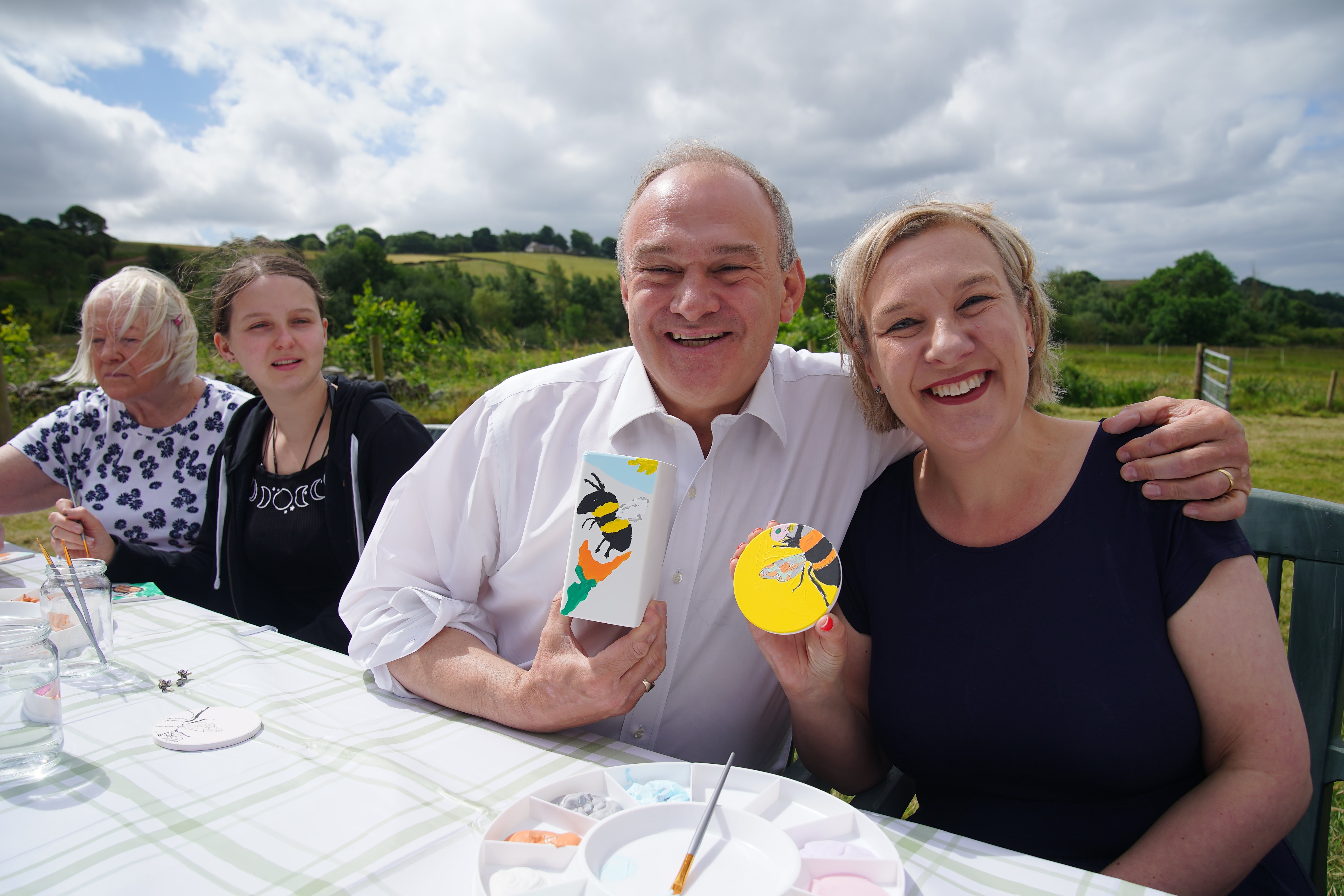 In Pictures: Party leaders craft their campaign messages with pottery ...